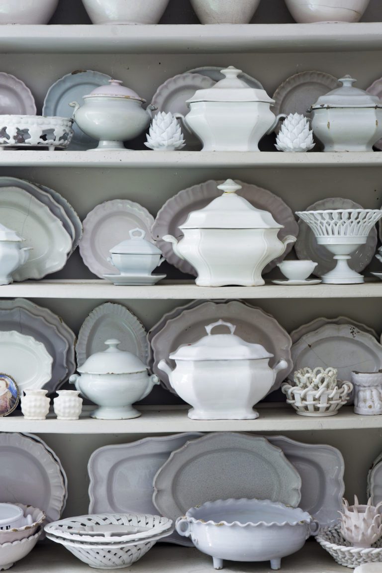 How to Use Porcelain to Decorate