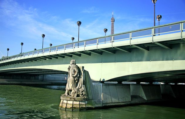 5 Iconic Paris Bridges | My French Country Home Magazine