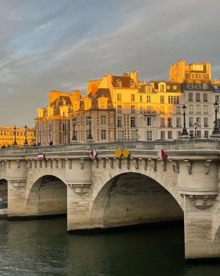 5 Iconic Paris Bridges | My French Country Home Magazine