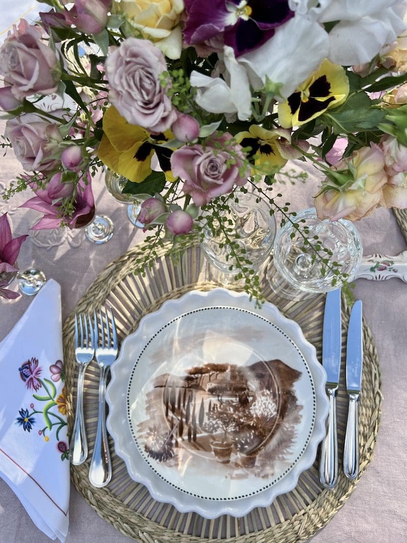 Our Favorite French Table Linens | My French Country Home Magazine