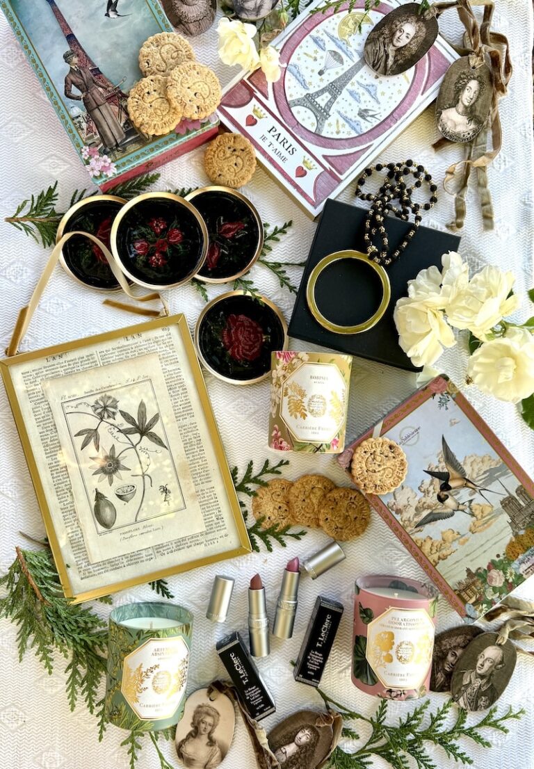 Decluttering à la Français: The French Art of Minimal Living