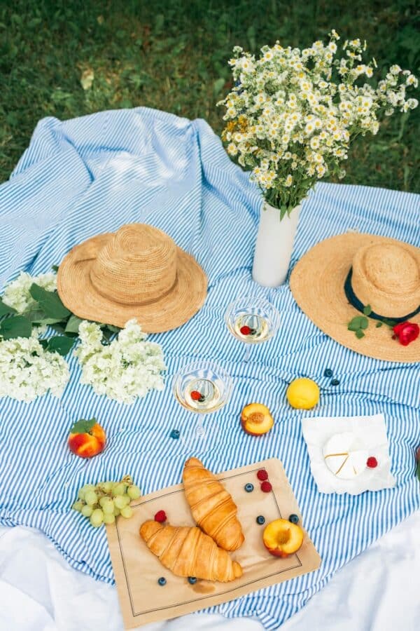 The Ultimate Spring Picnic Guide